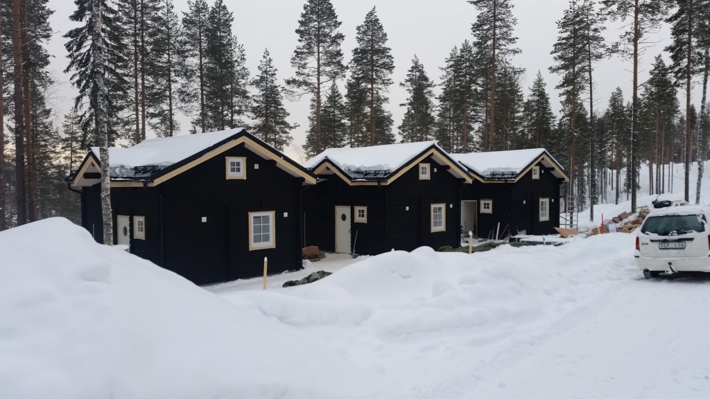 vintermontering av 3st stugor - Attefallhuset